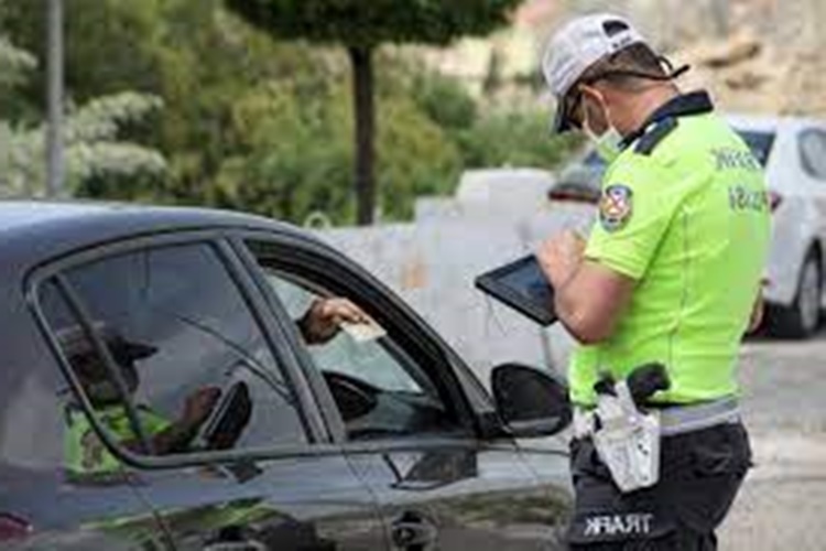 2022 Trafik Sigortası Olmadan Yola Çıkma Cezası Nedir? - Güncel Oku 2022 Trafik Sigortası Olmadan Yola Çıkma Cezası Nedir? - Güncel Oku