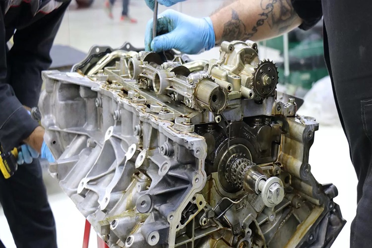 Araba Motoru Neden Erken Isınır? - Güncel Oku