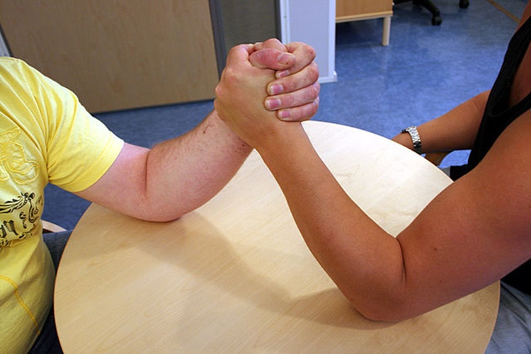 Bilek Güreşinde Bilek Kalınlığı Önemli Mi? - Güncel Oku