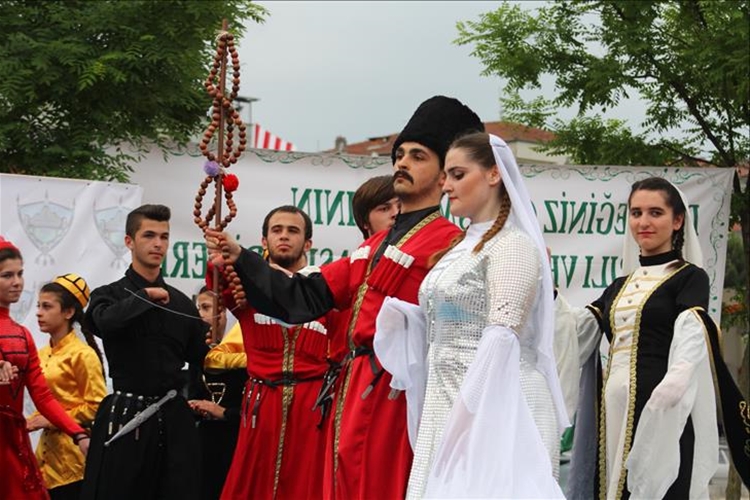 Çerkez Düğünü Nasıl Olur? - Güncel Oku