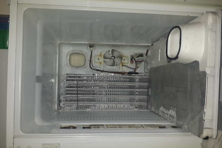 Derin Dondurucu Neden Su Akıtır? - Güncel Oku