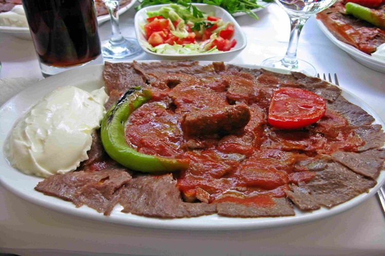 Dönerin Yanına Ne Gider? - Güncel Oku