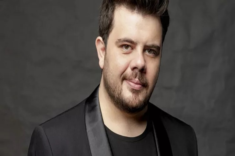 Eser Yenenler Annesi Kimdir? - Güncel Oku