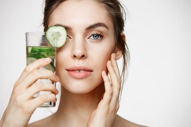 Göz Çevresi Canlandırıcı Maske Nasıl Kullanılır? - Güncel Oku