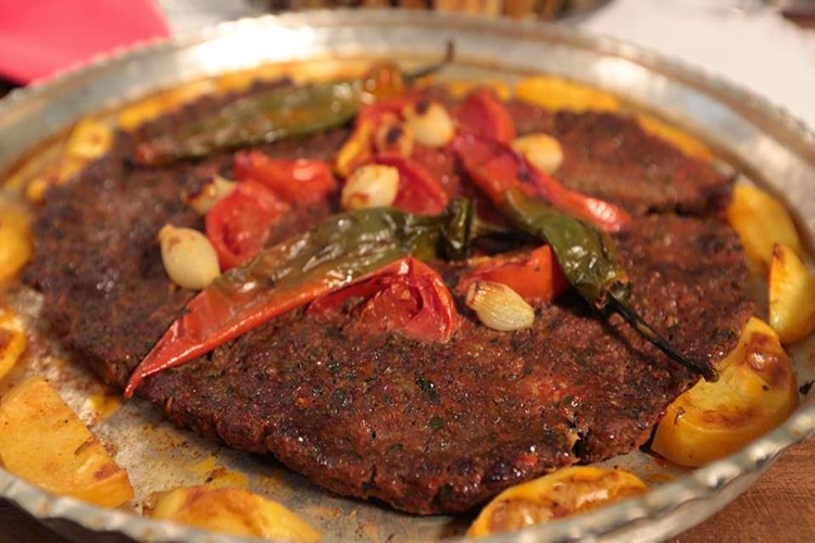 Hatay Tepsi Kebabı Hangi Etten Yapılır? - Güncel Oku