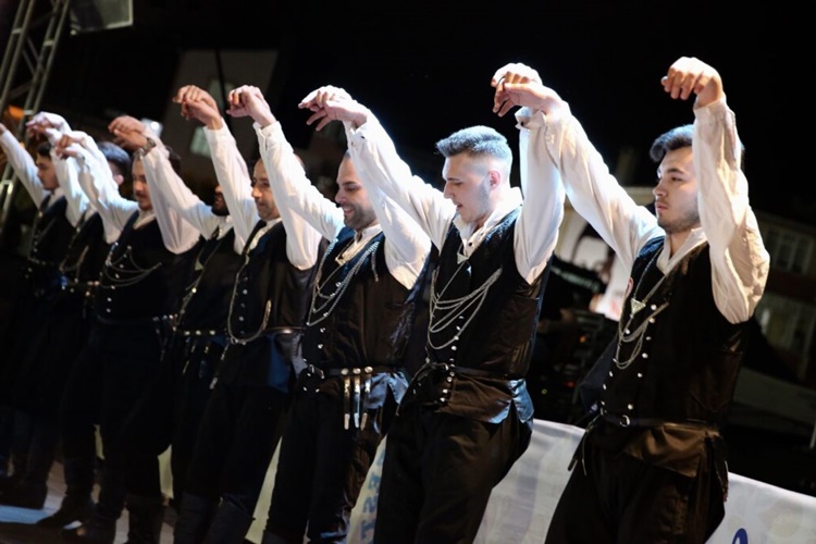 Horon Nasıl Oynanır? - Güncel Oku