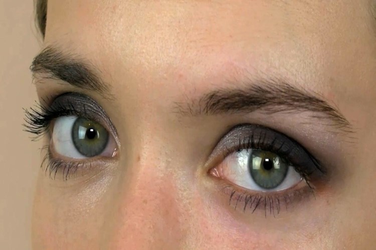 İtalyanlar Çekik Gözlü Mü? - Güncel Oku