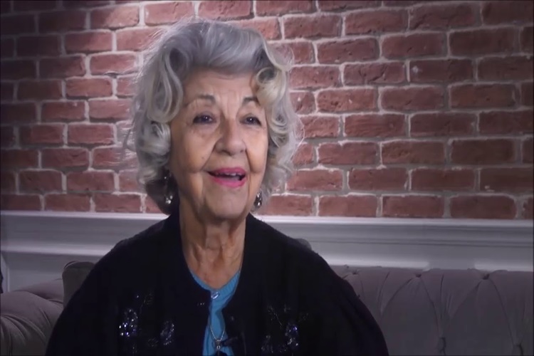 Jeyan Tözüm Kimin Kızı? - Güncel Oku