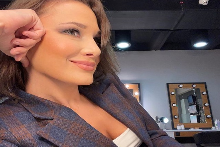 Mine Sarı Kaç Yaşında? - Güncel Oku