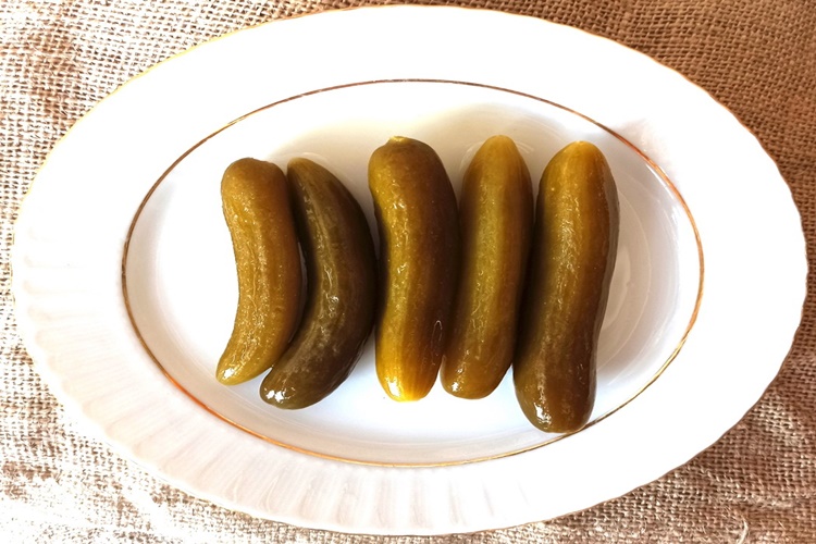 Salatalık Turşusuna Limon Tuzu Koymazsak Ne Olur? - Güncel Oku