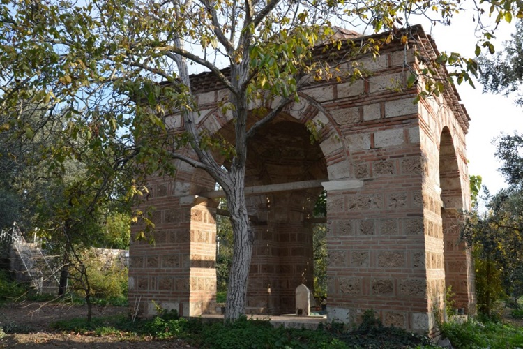 Sarı Saltuk Türbesi Nerede? - Güncel Oku