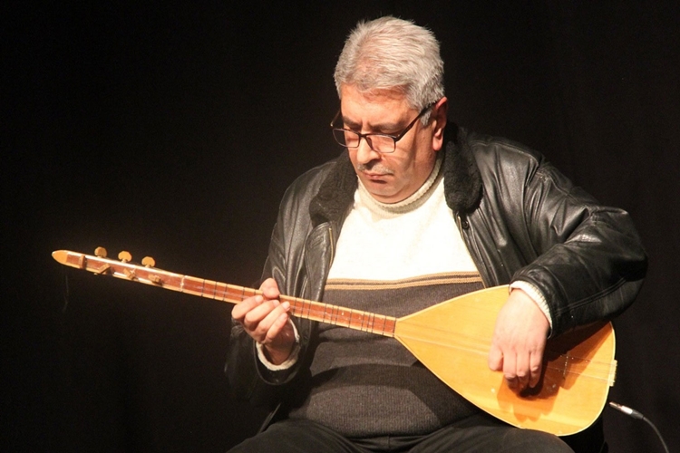 Saz Nasıl Öğrenilir? - Güncel Oku