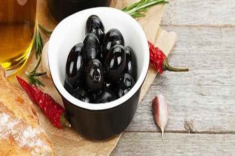 Siyah Zeytin Tok Tutar Mı? - Güncel Oku