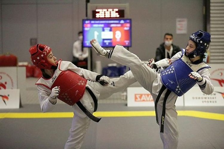 Tekvando Hareketleri - Güncel Oku