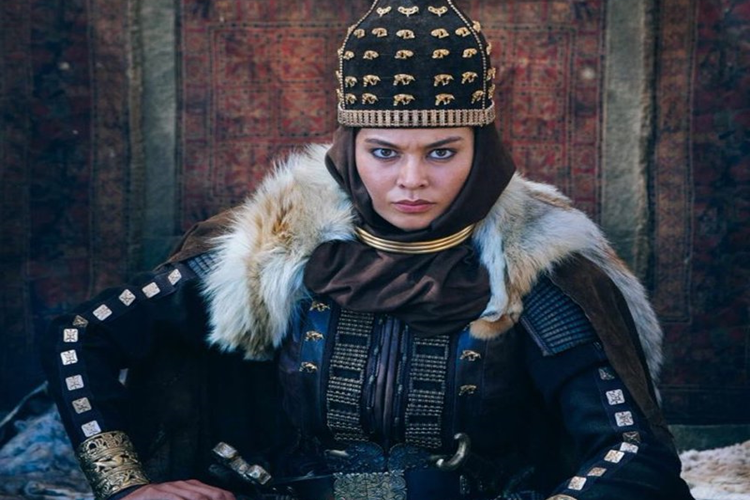 Tomris Hatun Aslen Nerelidir? - Güncel Oku