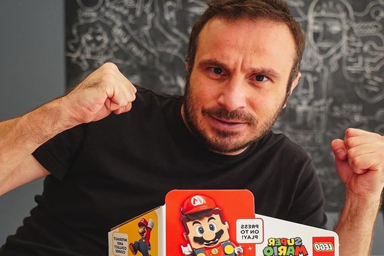 Uras Benlioğlu Hangi Takımı Tutuyor? - Güncel Oku