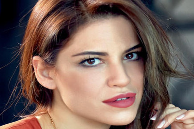 Yağmur Ünal Ablası Kimdir? - Güncel Oku