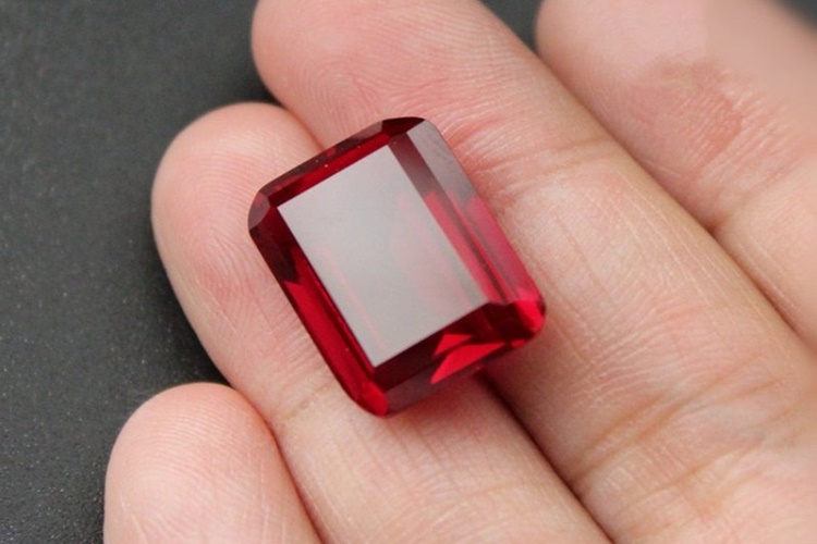 Yakut Taşı Fiyatları Nelerdir? - Güncel Oku